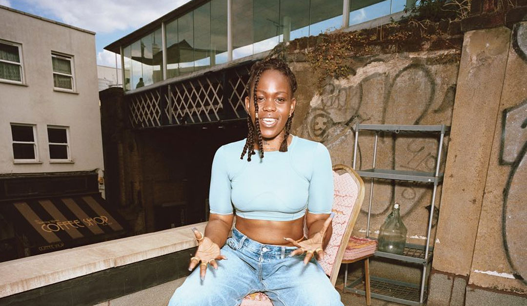 Lina Simons: «La mia carriera? Accanto alla musica» - Lattemiele